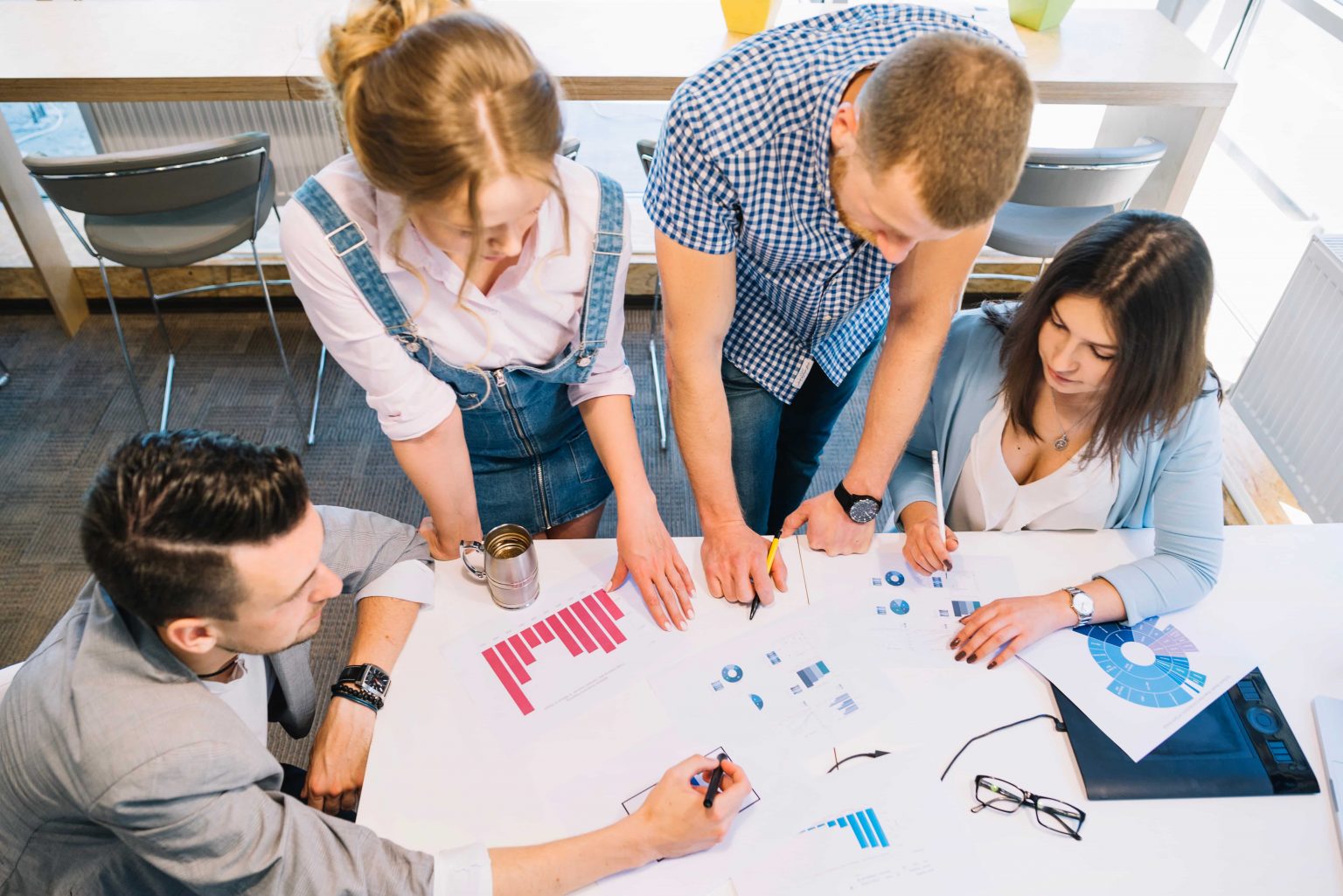 Project Team Roles and Responsibilities | A Detailed Guide